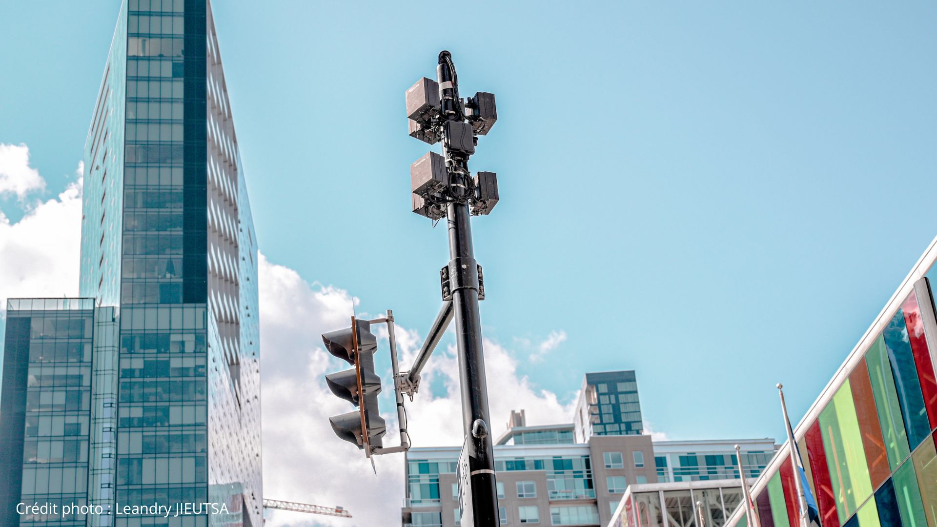 Comment la 5G va transformer le paysage urbain de Montréal ...